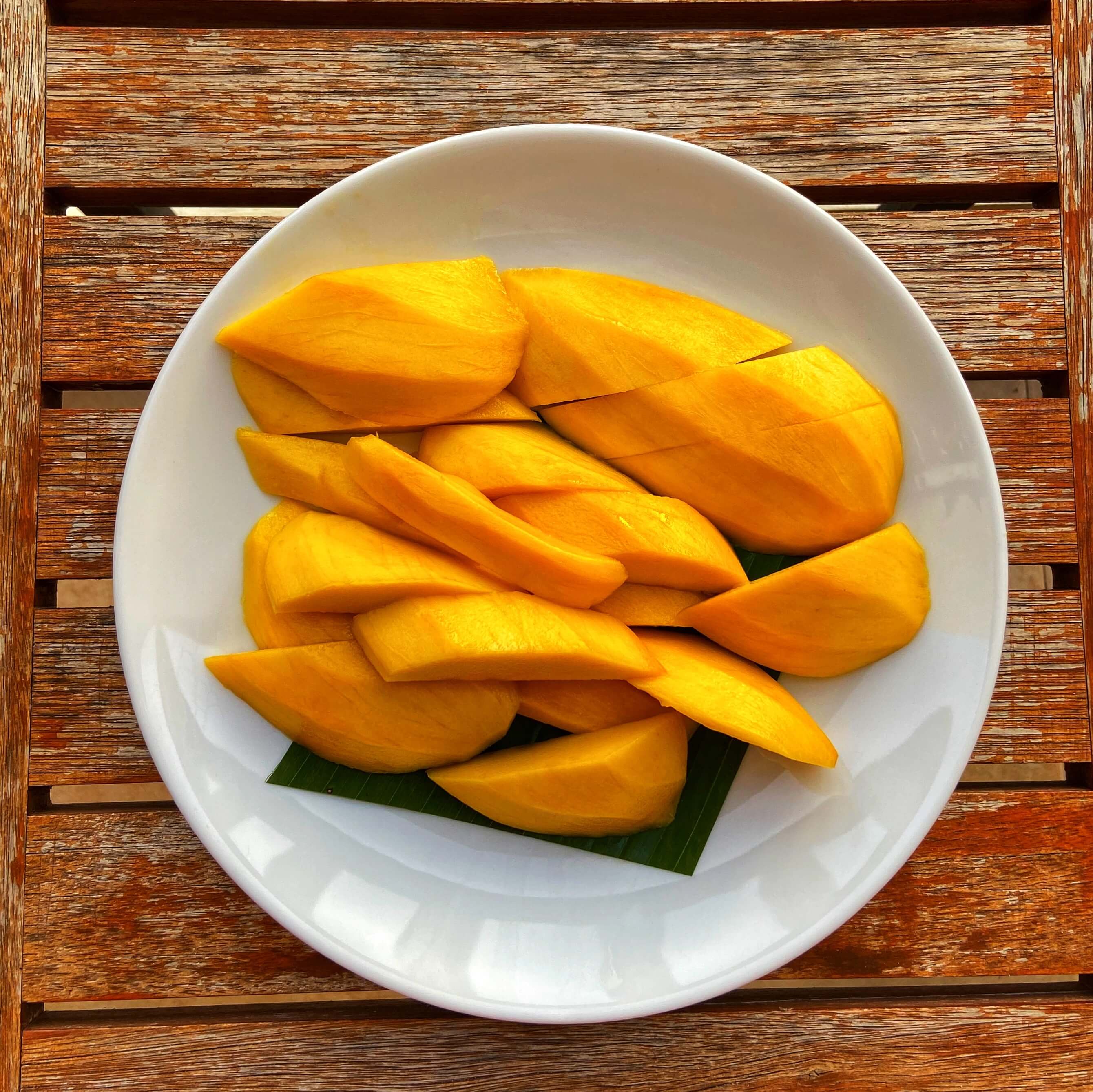 Mangoes or Mangos: Which is Correct?